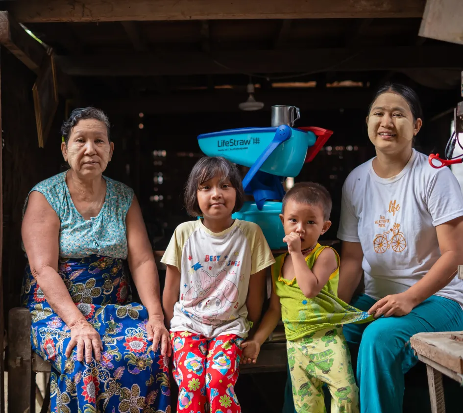 Na de aardbeving in Myanmar dronk Ma Ei water uit de rivier | ZOA